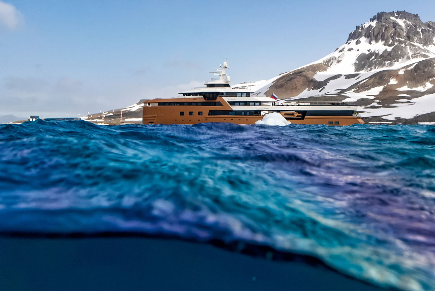 la Datcha Yacht for Charter | 252.7 Damen Yachting 2020 | FGI