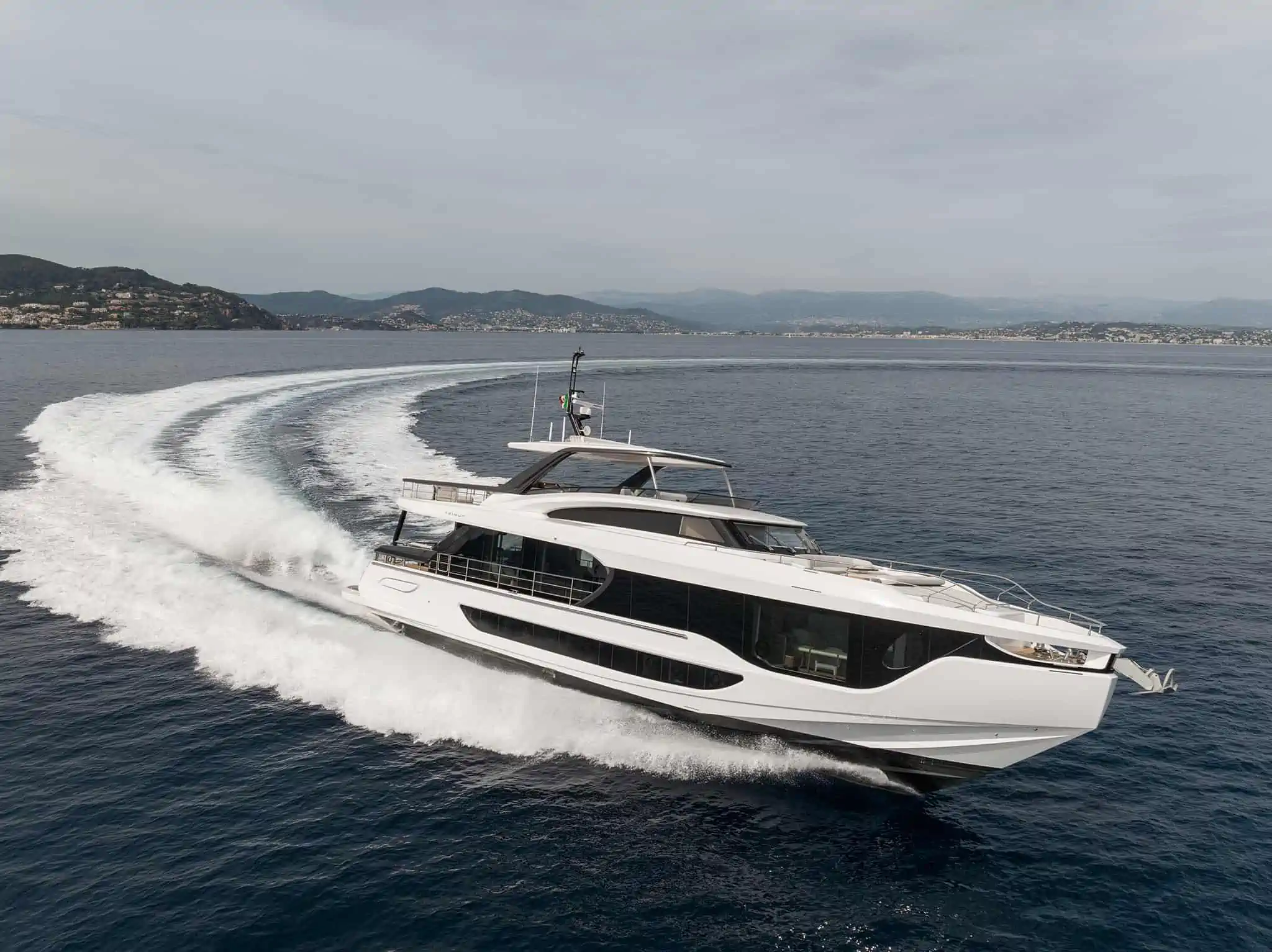 Azimut Grande 26M for Sale | Azimut Grande 26M Price | FGI